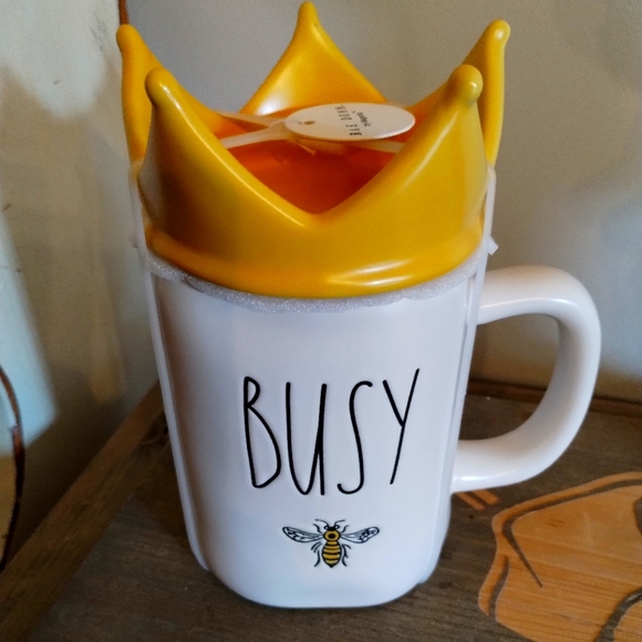 Rae Dunn | Dining | Rae Dunn Busy Bee Coffee Mug With Topper | Poshmark